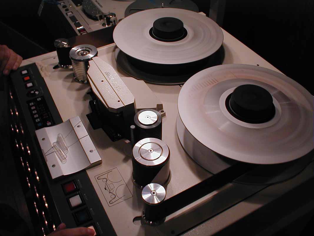 MLDSPOT | Making Music: Analog vs Digital