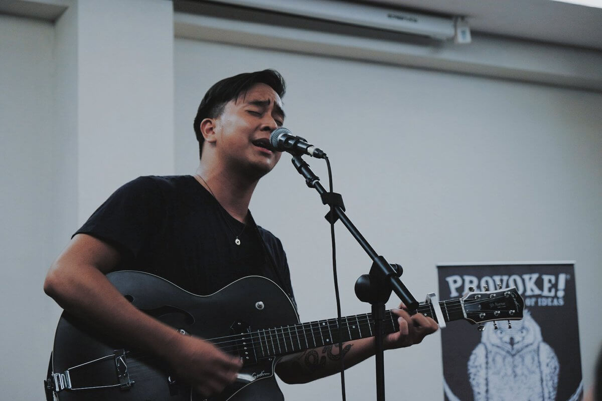 MLDSPOT | Ben Sihombing, Bawa Musik Melankolis dan Romantis Buat ...