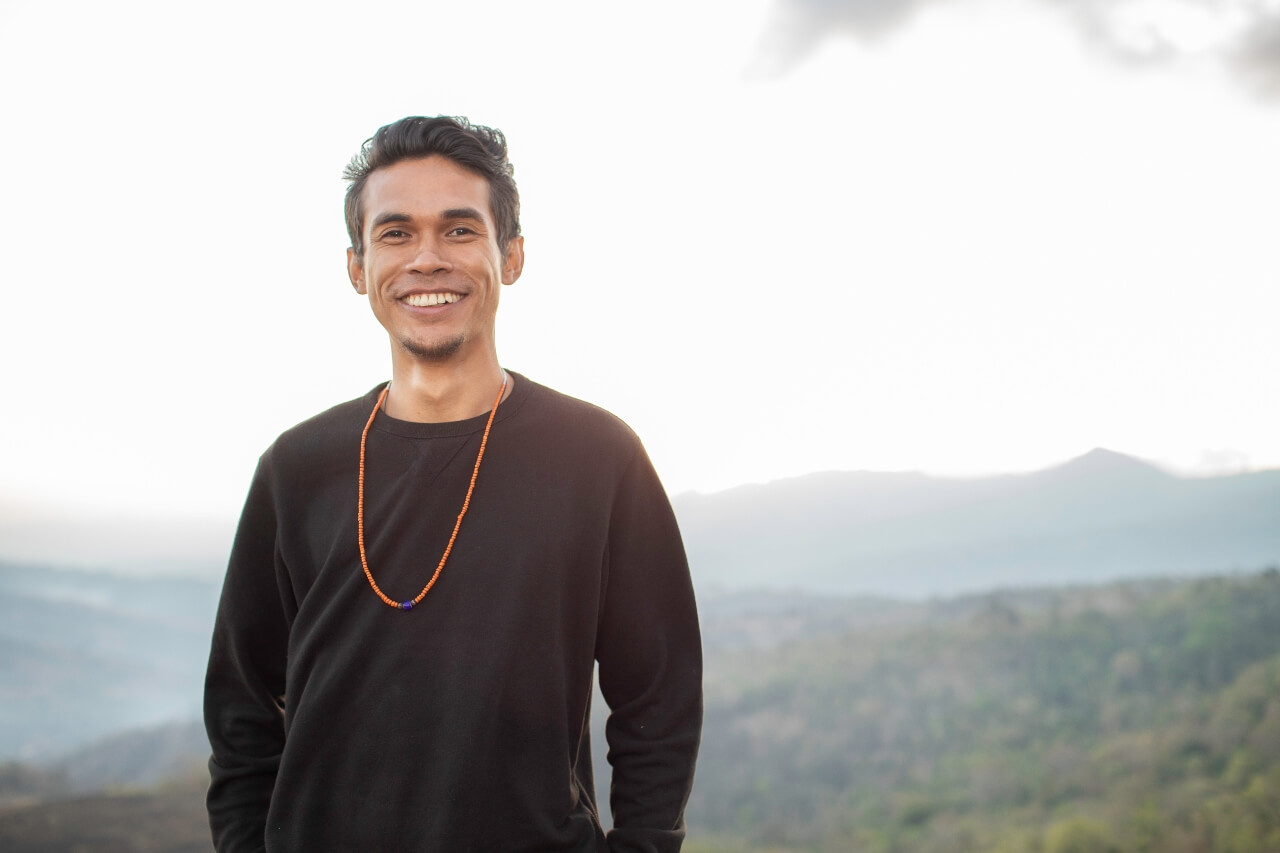 MLDSPOT | Cerita Dicky Senda Wujudkan Ekonomi Kreatif di Mollo, Nusa ...