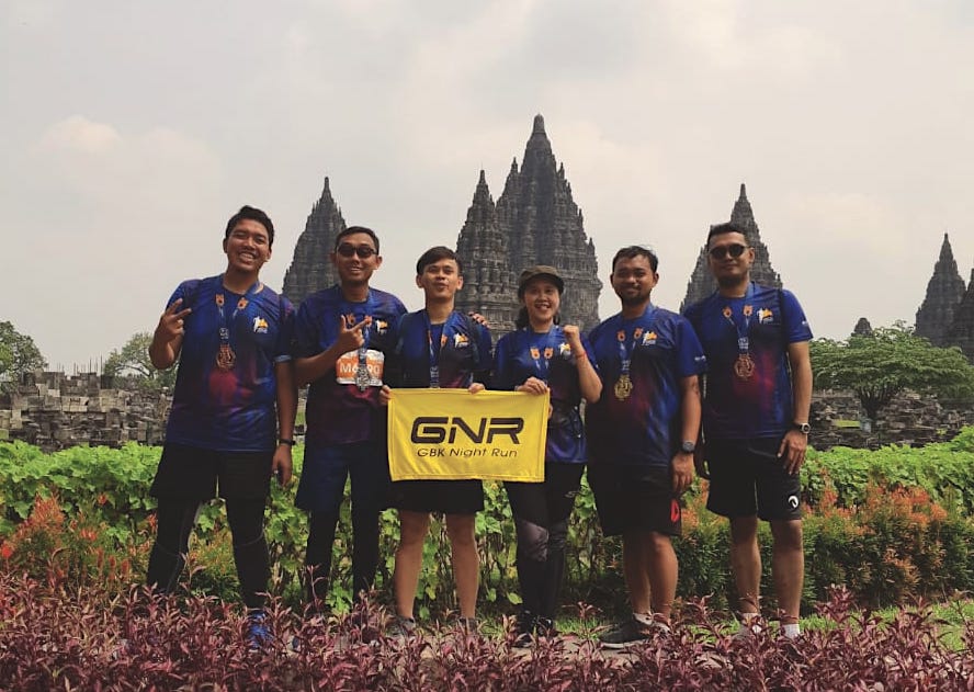 MLDSPOT | Lari di Malam Hari bersama GBK Night Run