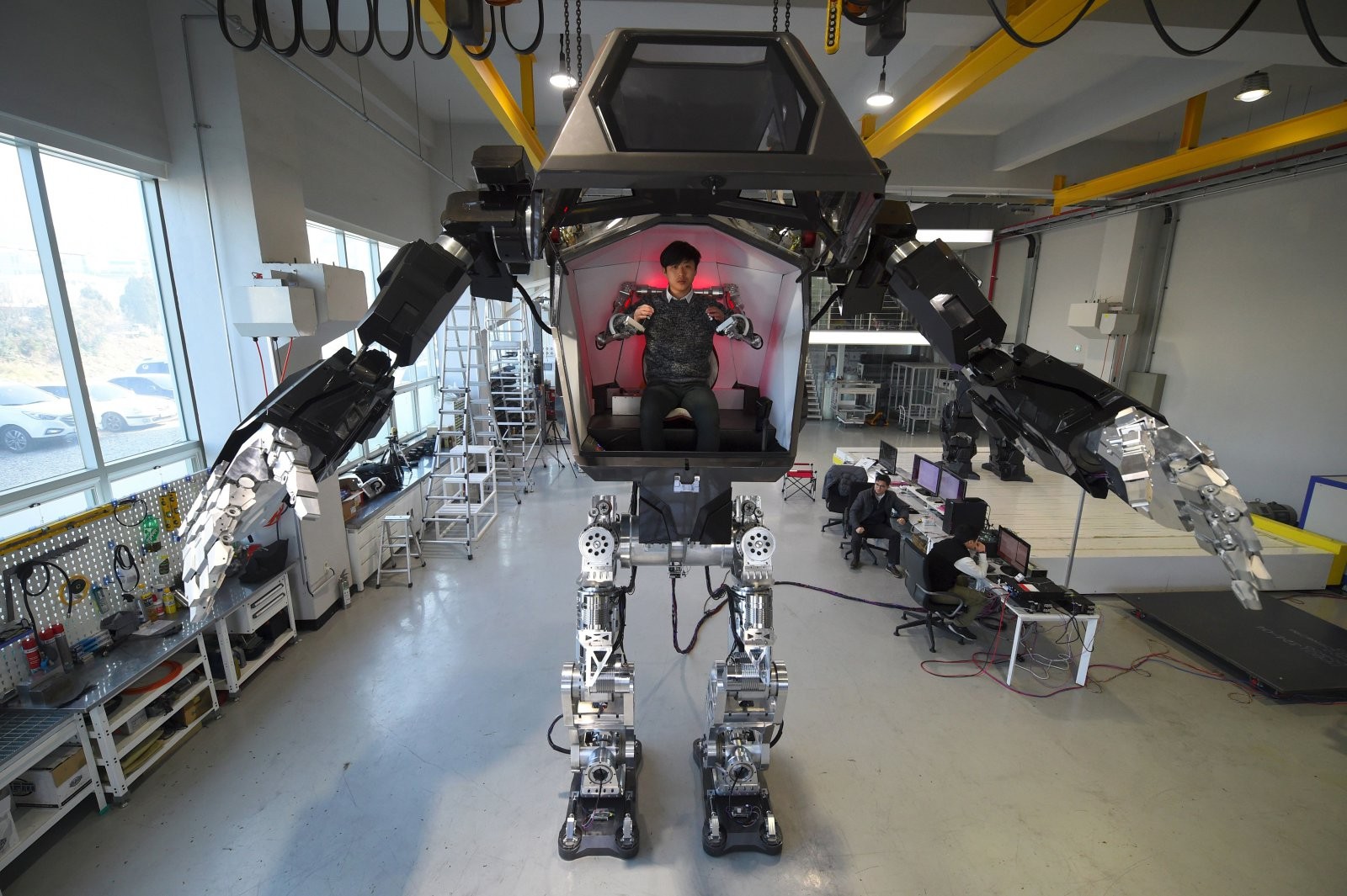 MLDSPOT | Bukan Imajinasi, Robot Gundam Jadi Kenyataan