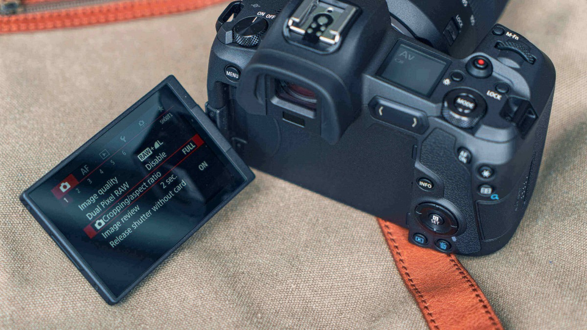 MLDSPOT | EOS RP, Kamera Full-frame Mirrorless Terbaru dari Canon