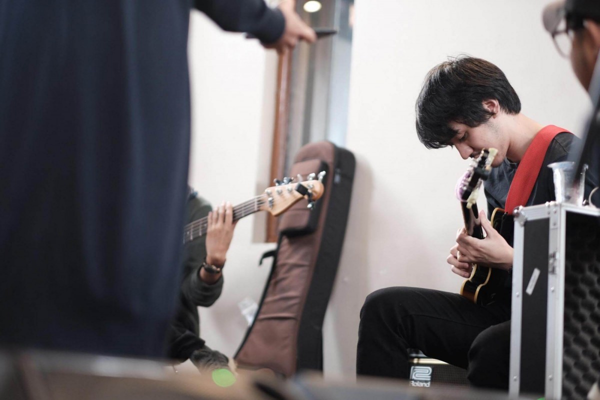 MLDSPOT | Menaklukan Aransemen Ronald Steven Dalam Hitungan Jam