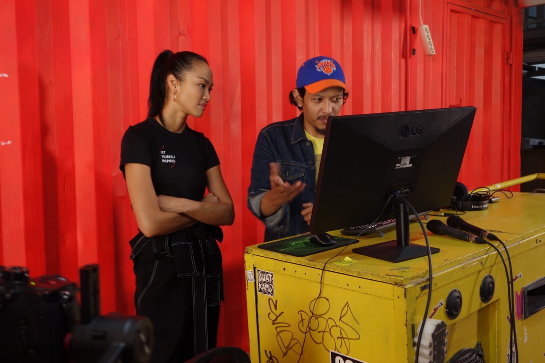 MLDSPOT | Oomleo Berkaraoke, Hidupkan 'Jiwa Penyanyi' Lo Lewat Karaoke ...