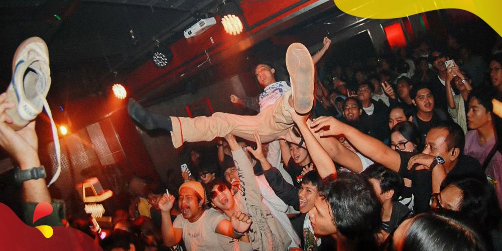 MLDSPOT | KRAPELA: Lebih dari Bar, Ini Markasnya Skena Kreatif yang ...